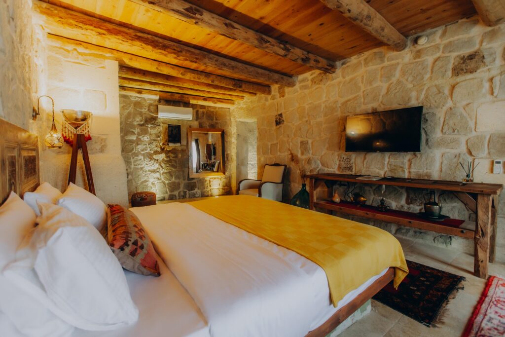 Deluxe Cave Room 206 | Doda Cave Hotel